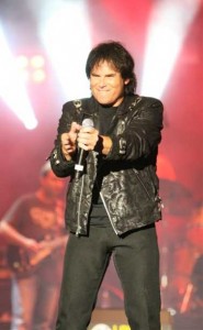 Survivor Singer Jimi Jamison DEAD At 63 - TheCount.com